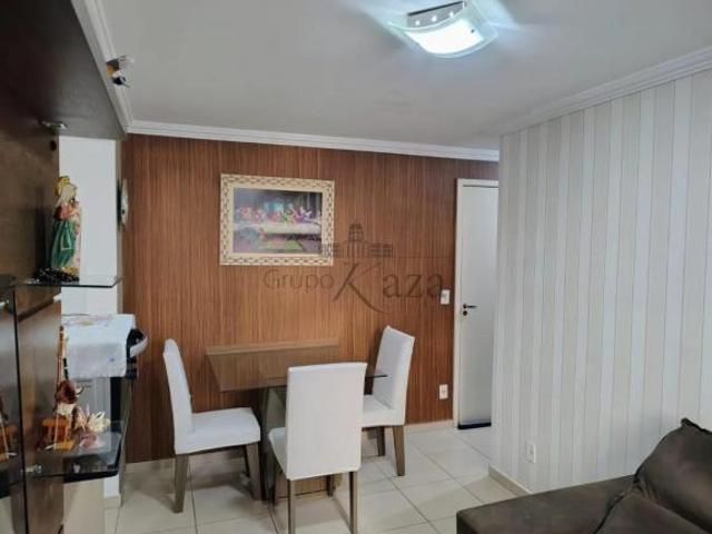 Oportunidade Apartamento Parque Residencial Flamboyant Condomínio Spazio Santos Dumont 2 Dor