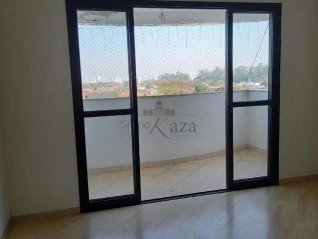 Oportunidade Apartamento Residencial Califórnia Bosque dos Eucaliptos 4 Dormitórios 120m²