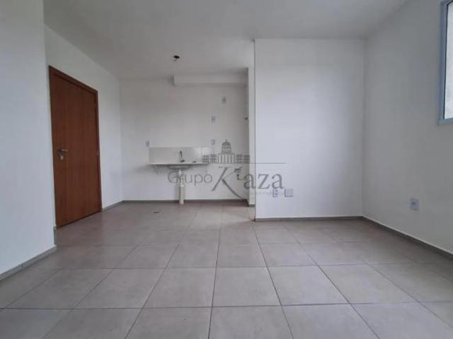 Oportunidade Apartamento Residencial Campo de Milani Parque dos Ipês 2 Dormitórios 40m²