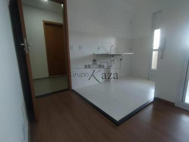 Oportunidade Apartamento Residencial Bosque Paratehy Urbanova 3 Dormitór