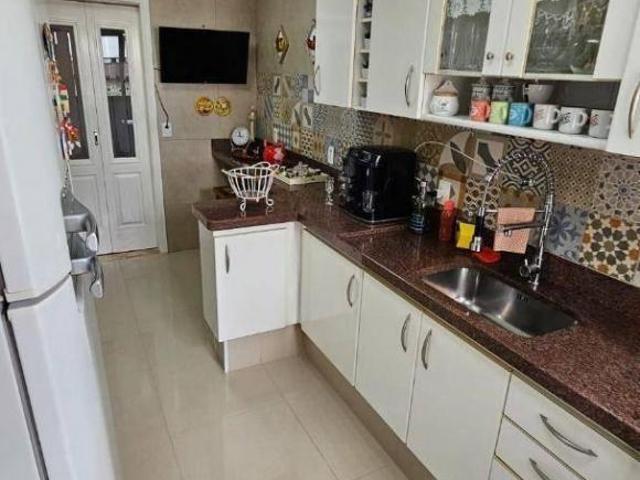 Oportunidade Apartamento todo reformado no Chacara Primavera à Venda com 3 quartos e closet