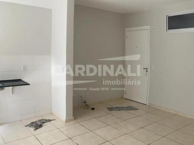 Oportunidade! Apartamento térreo, com ótima localização
