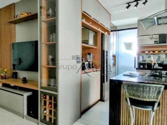 Oportunidade Apartamento Vila Adyana Edifício MayFair 2 Dormitórios 88m²