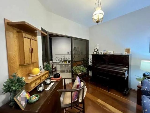 Oportunidade Apartamento Vila Adyana Residencial Plaza Alta 4 Dormitórios 200m²