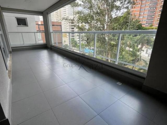 Oportunidade Apartamento Vila Ema Residencial Celebrity Vila Ema 4 Dormitórios 154m²