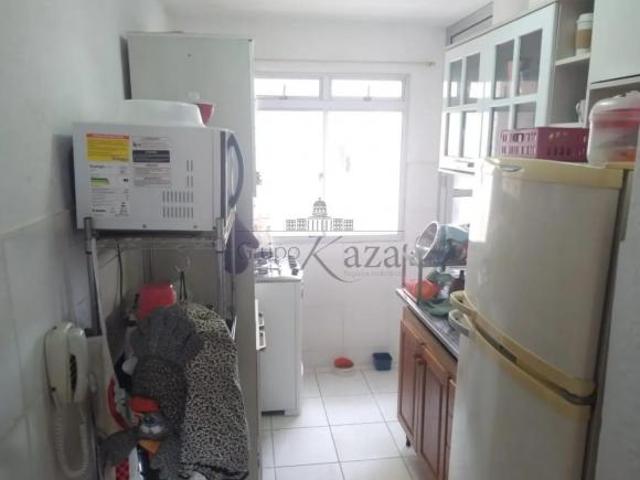 Oportunidade Apartamento Vila São Geraldo Condomínio Jardim Girassol ll 2 Dormitórios 43m²