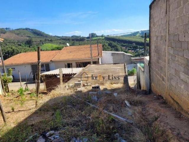 Oportunidade! Área à venda na cidade de Pinhalzinho/SP, com área de 125 m², com um cômodo construído