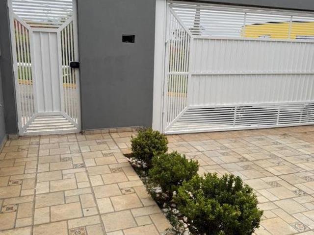 OPORTUNIDADE! BRAGANÇA CASA TÉRREA, 3 DORMITÓRIOS 1 SUÍTE NO PIEMONTE