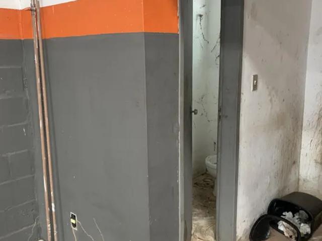 Oportunidade! Galpão com Area privativa: 540m² coberta + 200m² descoberta. Localização estratégica