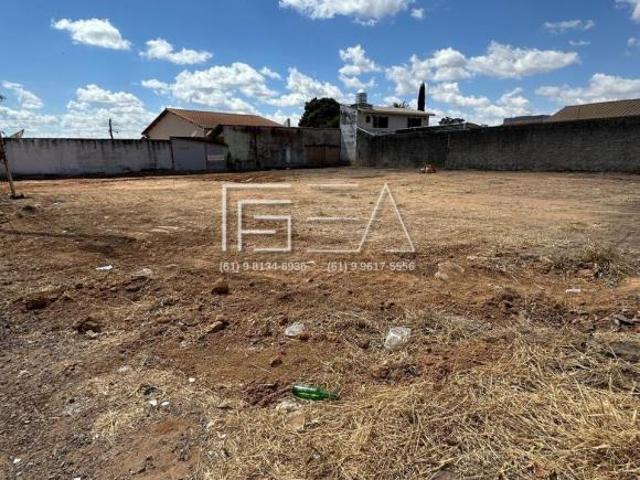 OPORTUNIDADE! DOIS TERRENOS COM ÁREA TOTAL DE 767.19m² À VENDA