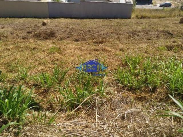 Oportunidade de compra! Lote localizado no Bairro Granja das Hortências, possuindo 400m²