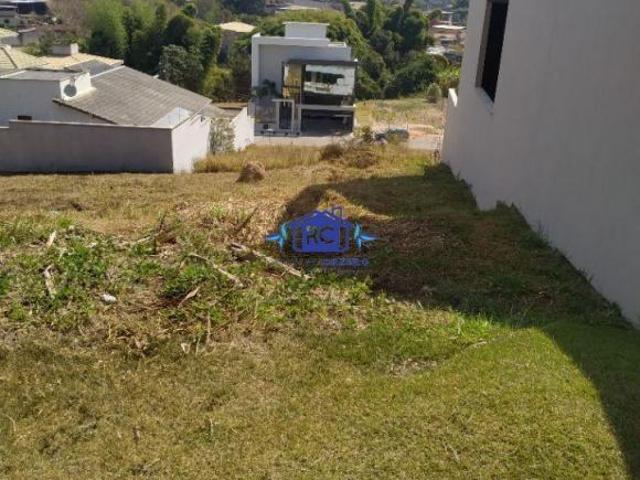 Oportunidade de compra! Lote localizado no Bairro Granja das Hortências, possuindo 407m²