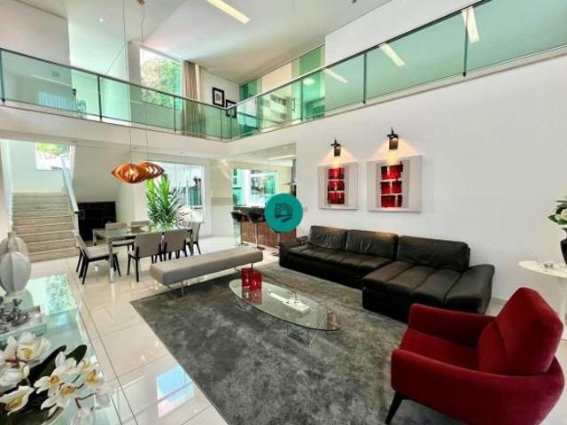 OPORTUNIDADE DE CASA ALTO PADRÃO NO CONDOMINIO CONDADOS DA LAGOA !