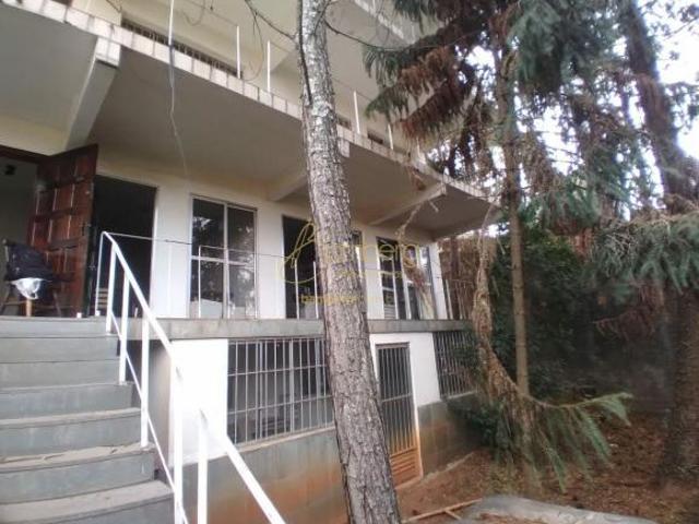 Oportunidade de casa no Cidade Jardim, com 393m2 de área construída e 384m2 de terreno
