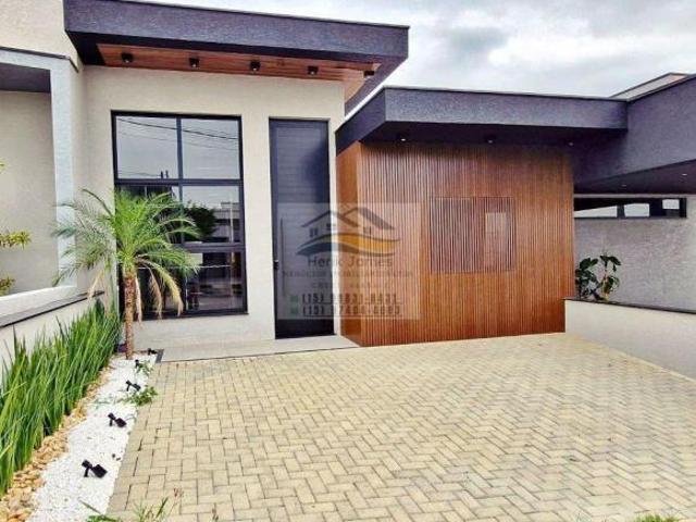 Oportunidade de Casa no Condomínio Horto Villagio com SPA