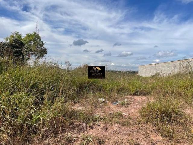Oportunidade de dois terrenos em boa localização com 401m² e 382m² em Juatuba/MG
