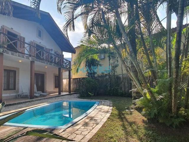 Casas à venda na Barra do Sahy