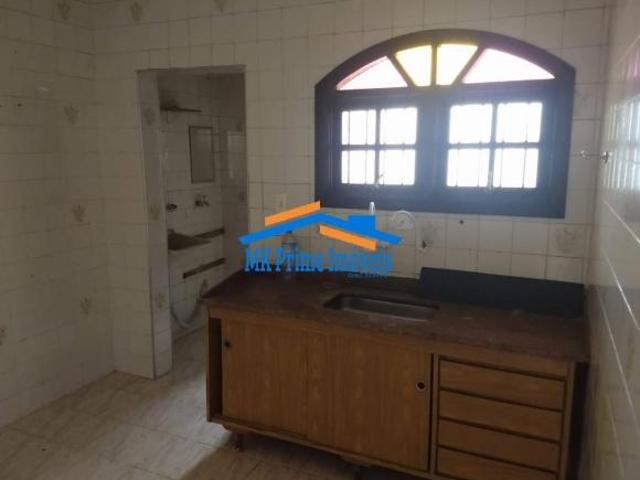 Oportunidade de Investimento: Casa de 1 Dormitório e Terreno para Sobrado