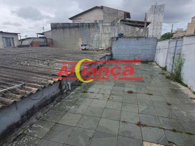 Oportunidade de Investimento. Jardim Adriana Casa com 3 Imóveis e Renda Mensal Garantida