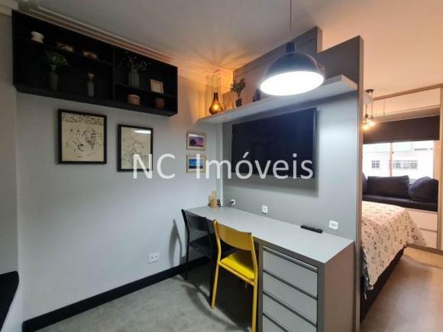 Oportunidade de investimento studio mobiliado na Rua Atílio Bório!