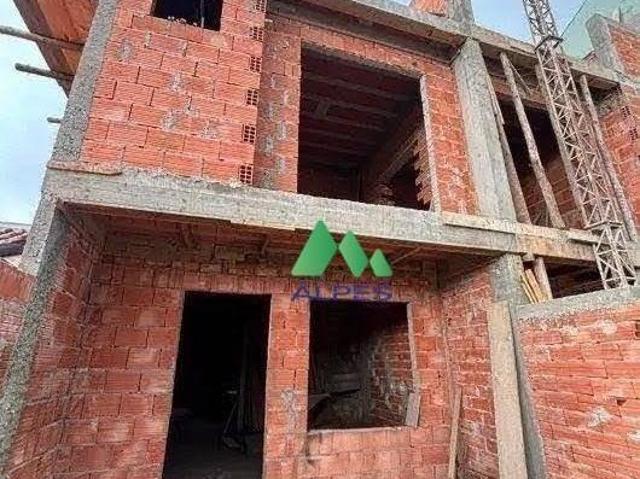 Oportunidade de Lançamento! Triplex com 4 Quartos e Terraço Exclusivo no Umbará