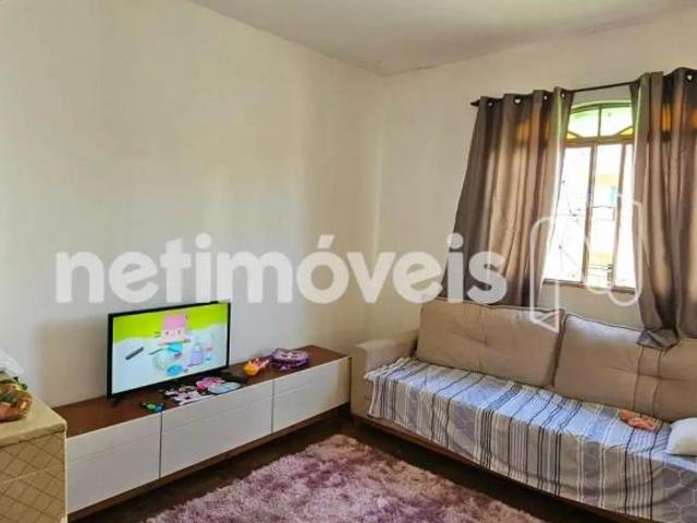 Oportunidade de Moradia e Investimento no Barreiro. Casa com Loja Perto da PUC