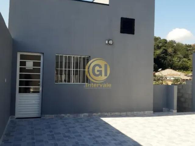 Oportunidade de morar no Jardim Colinas, em uma casa espaçosa com 3 quartos, sala, cozinha, banheiro