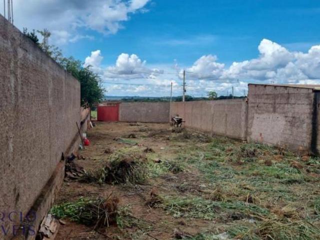 OPORTUNIDADE DE NEGÓCIO, 2 LOTES de 200 m² por R$ 88.000 cada NA AVENIDA Residencial Morro da Cruz