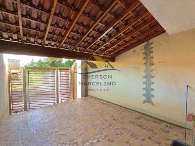 OPORTUNIDADE DE VENDA Casa com 3 Dormitórios e Área Gourmet na Região Leste
