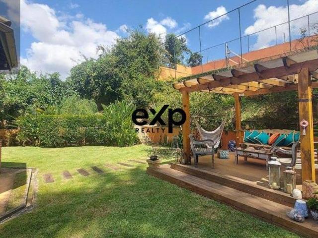 OPORTUNIDADE DE VENDA OU LOCAÇÃO! Onde o Luxo Encontra o Refúgio Perfeito! Casa em Condomínio no Tam