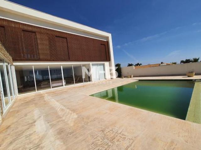 OPORTUNIDADE DE VENDA OU PERMUTA, CASA EM CONDOMÍNIO, VIZINHO AO BAR DA PRAIA EM