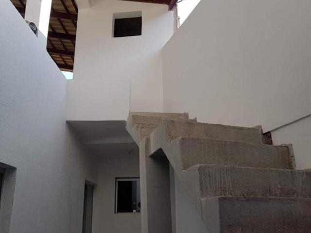 OPORTUNIDADE: Duas casas em um lote de 360 m²