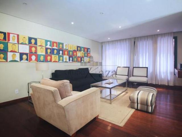 OPORTUNIDADE DUPLEX PINHEIROS PRÓXIMO AO METRÔ