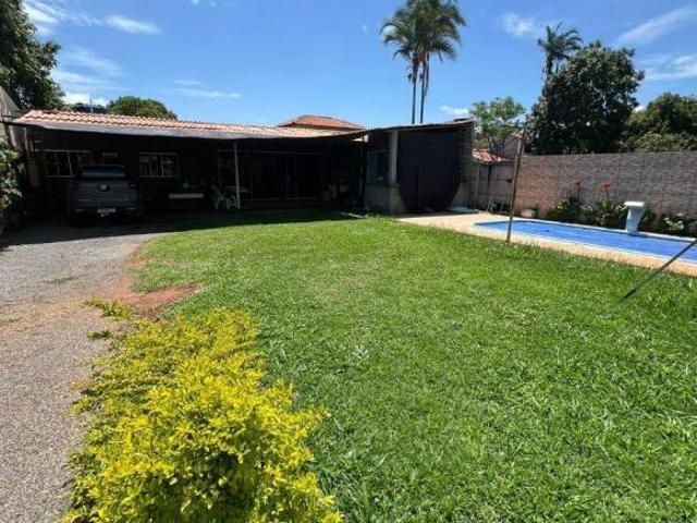 Oportunidade em Condomínio Fechado na Ponte Alta Norte | Casa Ampla com Piscina