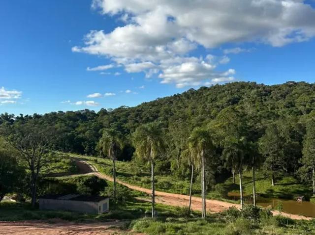 Oportunidade em Ibiúna Terreno com lago e pet place!
