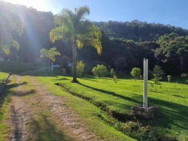 Oportunidade em São Roque/SP — Sítio 58.165 m² com Estrutura Completa de Lazer