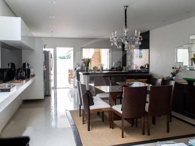Oportunidade em Santana ? Sobrado Espaçoso e Bem Localizado!
