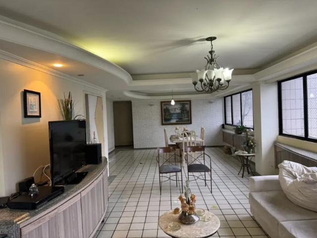 Oportunidade em parnamirim 4 quartos + 3 suítes