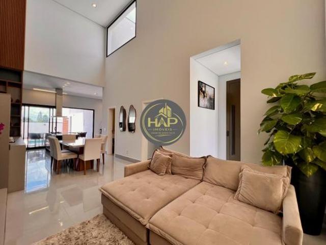 Oportunidade em Valinhos Casa no Residencial Mont’Alcino com lazer completo!