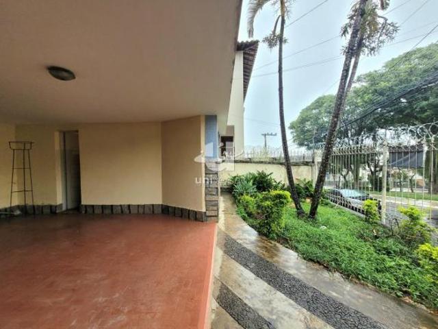 Oportunidade estratégica no Bairu: Terreno 480m² em frente a Praça da Baleia