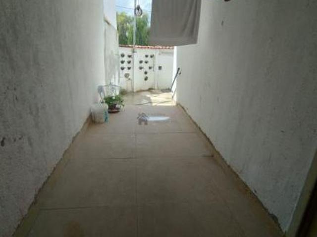 OPORTUNIDADE! EXCELENTE CASA A VENDA LOCALIZADA NO BAIRRO GRANJA VERDE