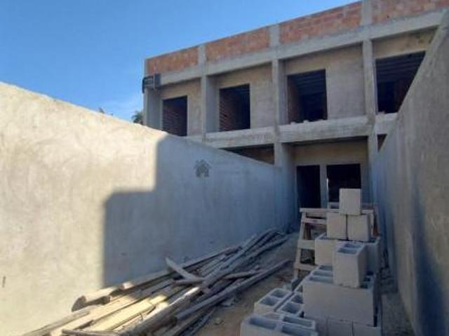 OPORTUNIDADE! EXCELENTE CASA GEMINADA A VENDA LOCALIZADA NO BAIRRO VILA VERDE