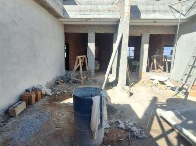 OPORTUNIDADE! EXCELENTE CASA GEMINADA A VENDA LOCALIZADA NO BAIRRO VILA VERDE