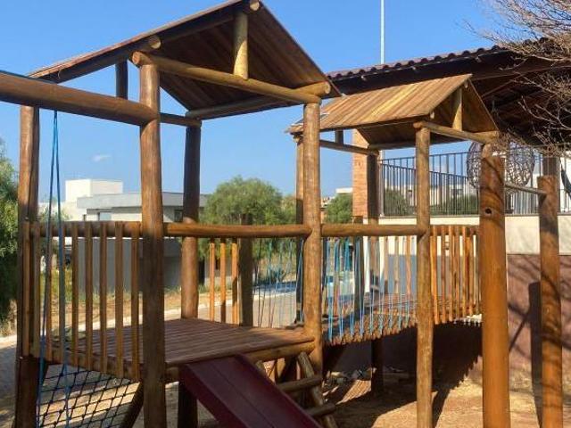 OPORTUNIDADE! EXCELENTE CASA EM CONDOMINIO EM VESPASIANO COM LOTE DE 400 METROS
