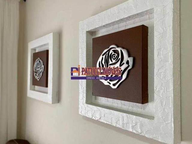 Oportunidade Exclusiva na Vila Mirim: Apartamento com Vista Mar!