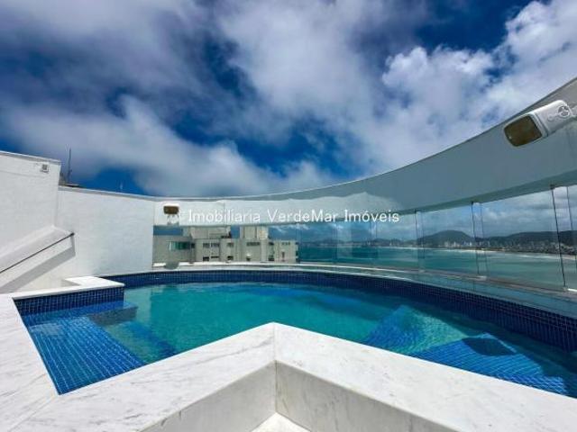 Oportunidade Exclusiva: Cobertura de Luxo no Condomínio Tortugas, Praia do Guarujá