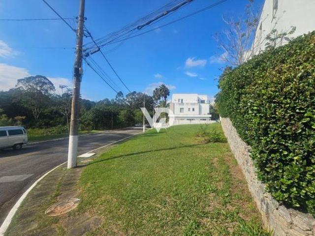 Oportunidade exclusiva Terreno de esquina à venda no Alphasítio Alphaville