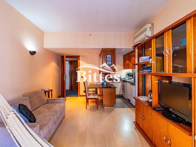 Oportunidade Flat no Hotel Bonaparte, mobiliado, varanda, andar alto!