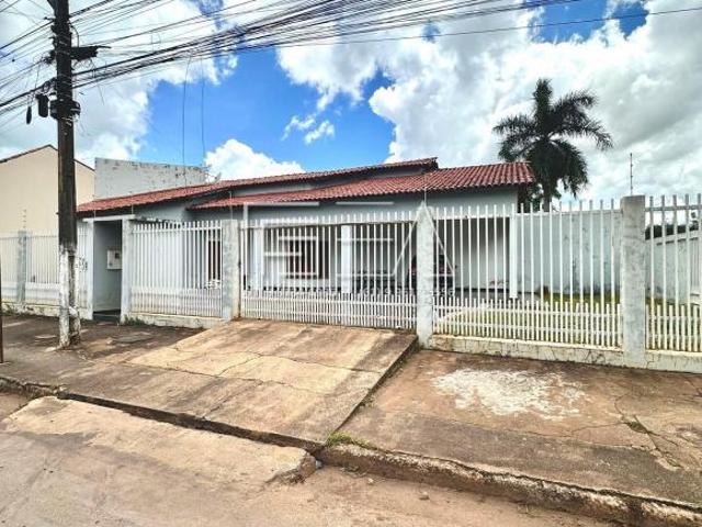 OPORTUNIDADE! IMÓVEL AMPLO EM TERRENO DE1.078 m² EXCELENTE LOCALIZAÇÃO