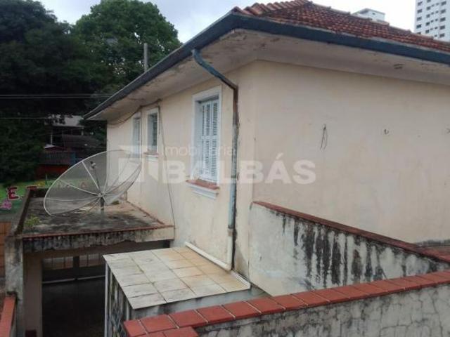 OPORTUNIDADE, IMÓVEL ANTIGO BEM LOCALIZADO